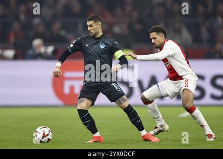 Devyne Rensch of AS Roma,Mattia Zaccagni of SS Lazio during the serie A ...