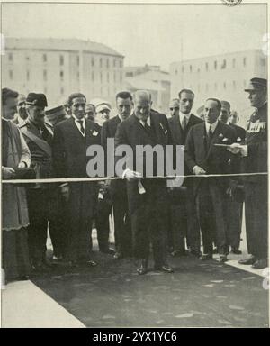 La stazione centrale di Milano nel 1889 (Milan central station in 1889 ...