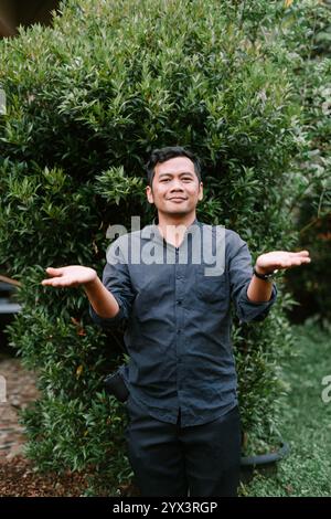 A Confused Young Filipino Teenage Male Stock Photo - Alamy