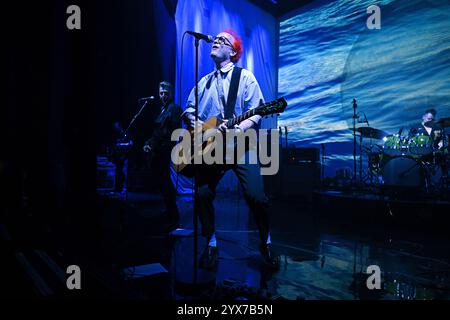 Neil Primrose of the Scottish rock band Travis performs in concert at ...