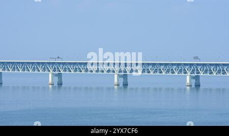 Sky Gate Bridge, Kansai International Airport Access Bridge, connecting ...