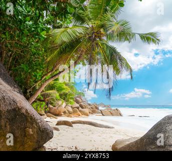 A picture of the beautiful Seychelles island in the Indian Ocean Stock ...