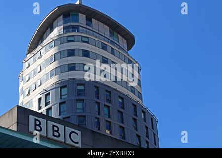 BBC logo on tower building, Salford Quays Stock Photo - Alamy