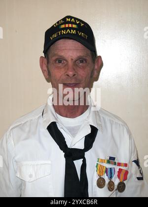 Vietnam US Navy Vet, Wayne Oversen with his medal from his service 41 ...