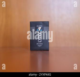 Faberge Lynx Atlantis aftershave Stock Photo - Alamy