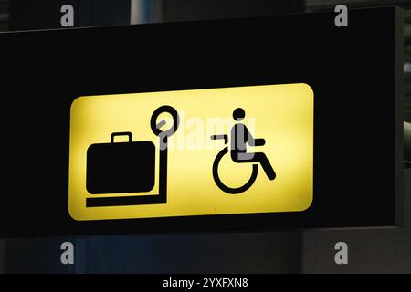 Airport baggage claim sign backlit Stock Photo - Alamy