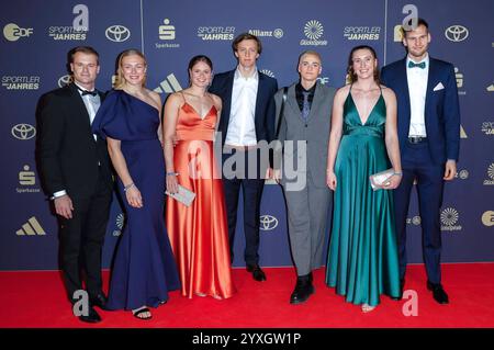 Gast, Pia Greiten, Leonie Menzel, Gast, Tabea Schendekehl, Maren Völz ...