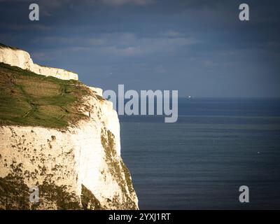 Cliff Edge, Winters Day at the White Cliffs of Dover, Dover, Kent ...