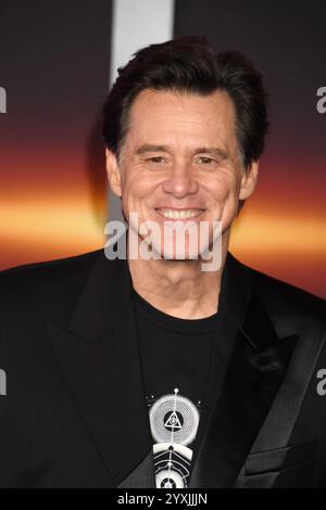 Hollywood, Ca. 16th Dec, 2024. Sofia Pernas at LA premiere of Sonic The ...