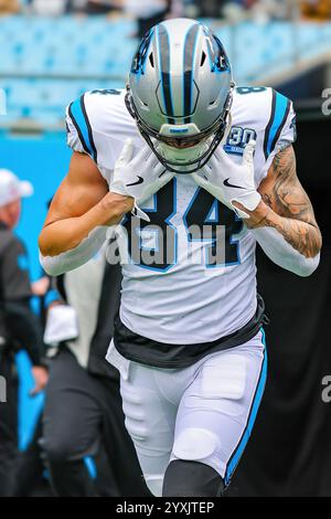 Carolina Panthers tight end Feleipe Franks warms up before an NFL ...