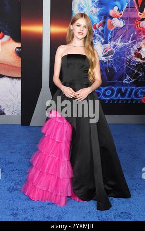 HOLLYWOOD, CALIFORNIA - DECEMBER 16: Alyla Browne attends the Los ...