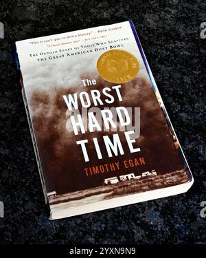 Book cover "The Worst Hard Time, the untold story of those who survived ...