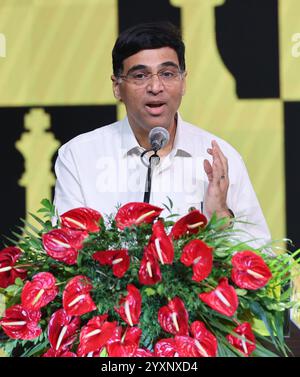 Chennai, Tamil Nadu, India. 17th June, 2021. People wait to get ...