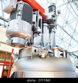 Dissolver with a hydraulic system for lifting the dispersing agitator Stock Photo - Alamy