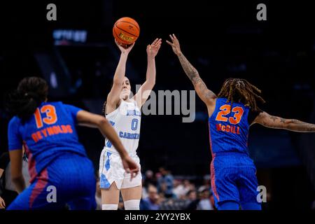 Florida guard Liv McGill (23) plays South Carolina during the second ...