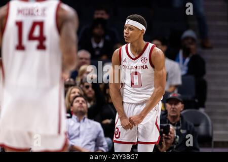 Oklahoma guard Jeremiah Fears (0) celebrates during the second half of ...