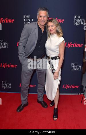 Chris Gann mit Begleitung beim Screening des Lifetime Fernsehfilms A ...