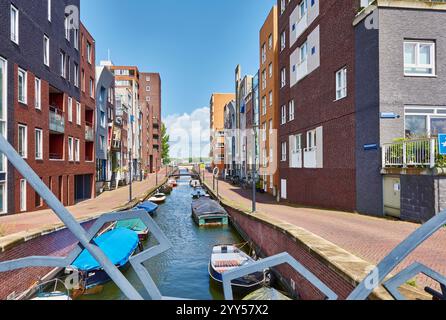 Netherlands, Amsterdam: Oostelijk Havengebied, redevelopment of the ...