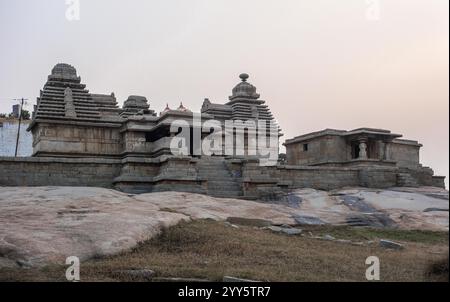 Hemakuta Hill Temple Complex in Hampi. India Stock Photo - Alamy