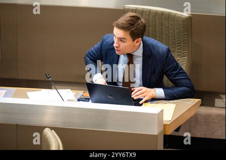 Tom Lamont Vlaams Belang at the Flemish parliament plenary meeting in ...