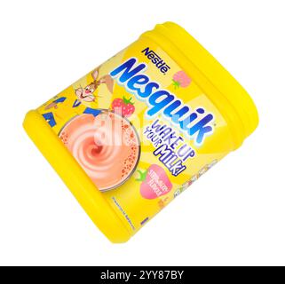 Nesquik strawberry flavour milkshake powder mix in a 500g pack Stock ...