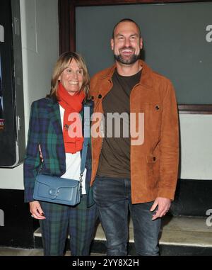 Eventim Apollo Theatre Hammersmith at night Stock Photo - Alamy