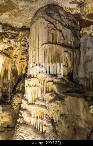 Majestic Stalactite and Stalagmite Formation in a Cave Stock Photo - Alamy
