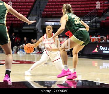 December 20, 2024 - Georgia Bulldogs guard Trinity Turner #0 drives to ...