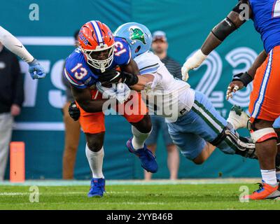 Florida running back Jadan Baugh (13) scores a touchdown during the ...