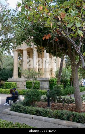 Landmarks in the beautiful Alexander Garden near the ancient Kremlin ...