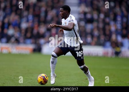 Coventry City's Ephron Mason-Clark (centre) celebrates scoring their ...