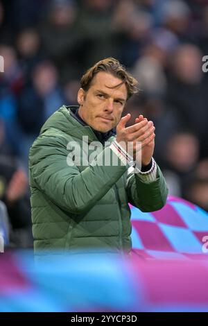 Scott Parker Manager Of Burnley applauds the fans during the Burnley v ...