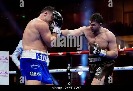 Johnny Fisher (right) and Dave Allen during the WBA Inter-Continental ...