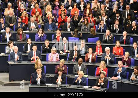Die SPD-Fraktion in der konstituierenden Sitzung des 21. Deutschen ...