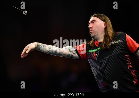 Ryan Searle in action on day two of the Paddy Power World Darts ...