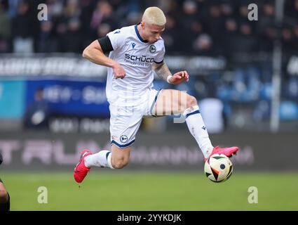 Oppie, Louis (DSC Arminia Bielefeld, 4)? 3.Liga: Viktoria K?ln - DSC ...