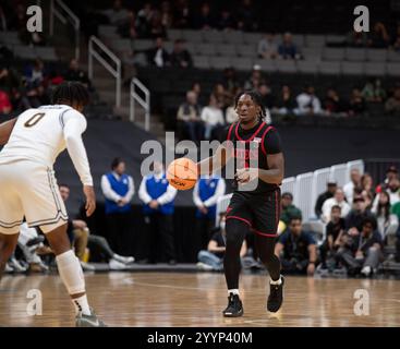 San Diego State guard Wayne McKinney III (3) goes up to shoots over ...