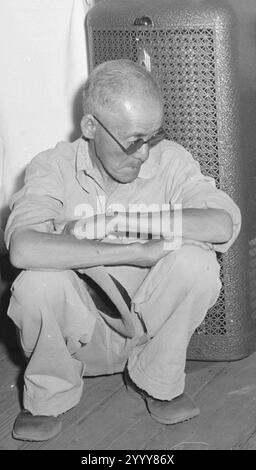 Manzanar Relocation Center, Manzanar, California. Typical Issei Stock ...