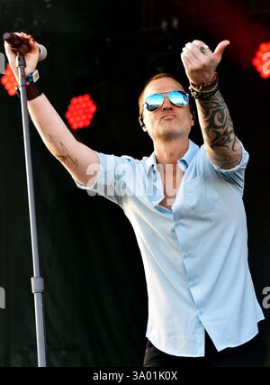 Jeff Gutt of Stone Temple Pilots performs during the Louder Than Life ...