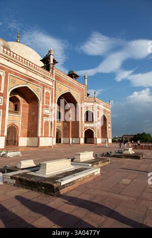 Delhi, India - 8-12-2022: Humayun's Tomb with tourists. Mughal ...