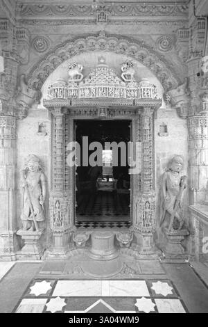 Heritage Jain architecture, Hathi sing Derasar, Gujarat, India, Asia ...