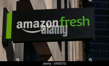 The AmazonFresh store in Gracechurch Street, London Stock Photo - Alamy