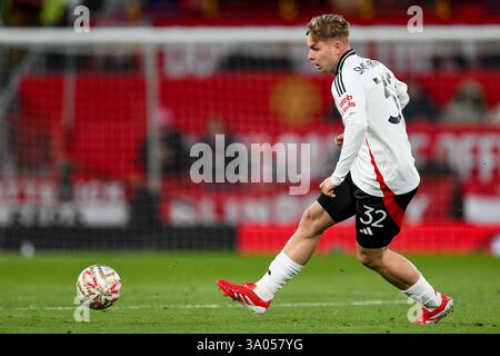 Emile Smith Rowe of Fulham passes ball back during the Premier League ...