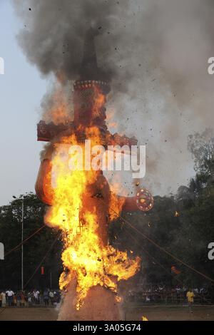 Effigy of ravan burning on dussera dusera festival, India, Asia Stock ...