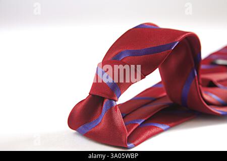 Ganth knot and kanth bandh tie a long narrow piece of cloth worn with a ...