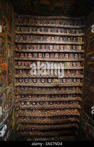 The Hundreds of angels ceiling painting inside the Debre Birhan ...