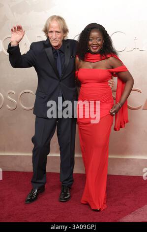 John Bloom mit Begleitung bei der Oscar Verleihung 2025 / 97th Annual ...