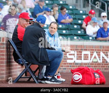Cincinnati Reds manager Terry Francona stands in the dugout during the ...