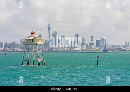 View of Bean Rock Lighthouse and Auckland skyline, Auckland, North ...