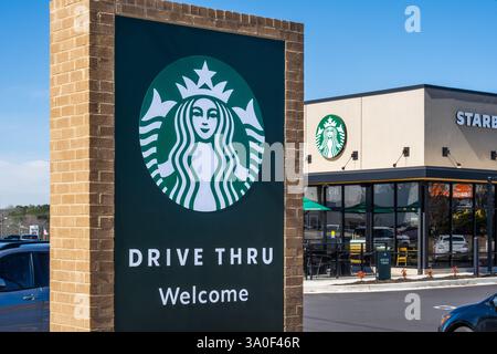 New Starbucks Coffee in Lilburn, Georgia, near Atlanta. (USA Stock ...
